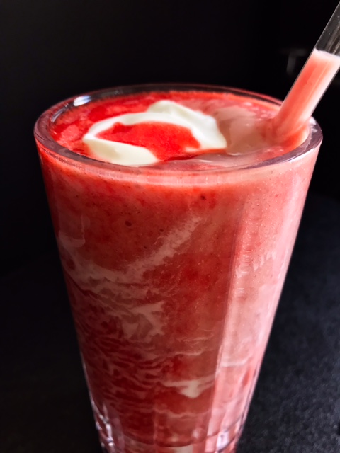 Hailey Bieber’s Erewhon Strawberry Glaze Smoothie – Baking Cupboard Journal